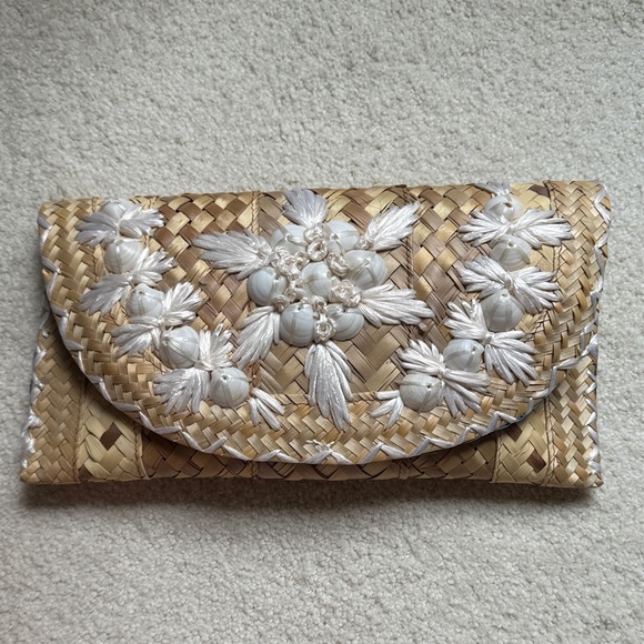 Bags | Vintage Wicker Clutch With Shell Decoration | Poshmark